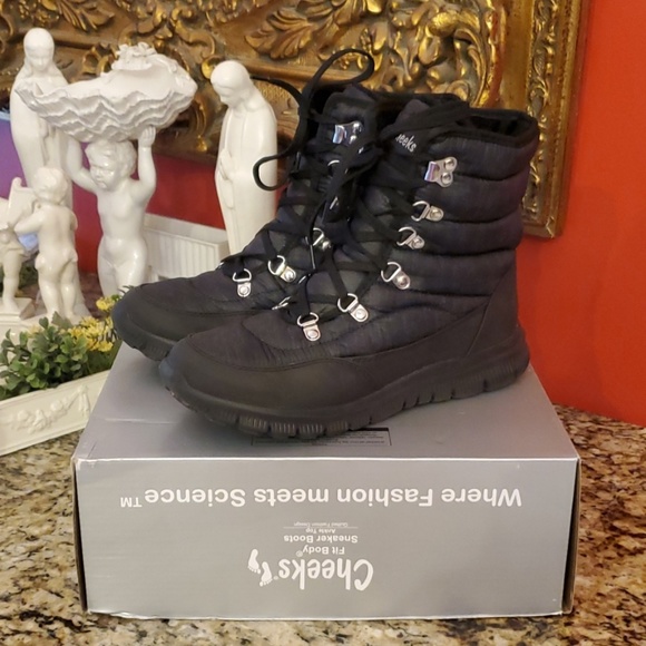 Tony Little | Shoes | Tony Little Cheeks Puffer Boots | Poshmark